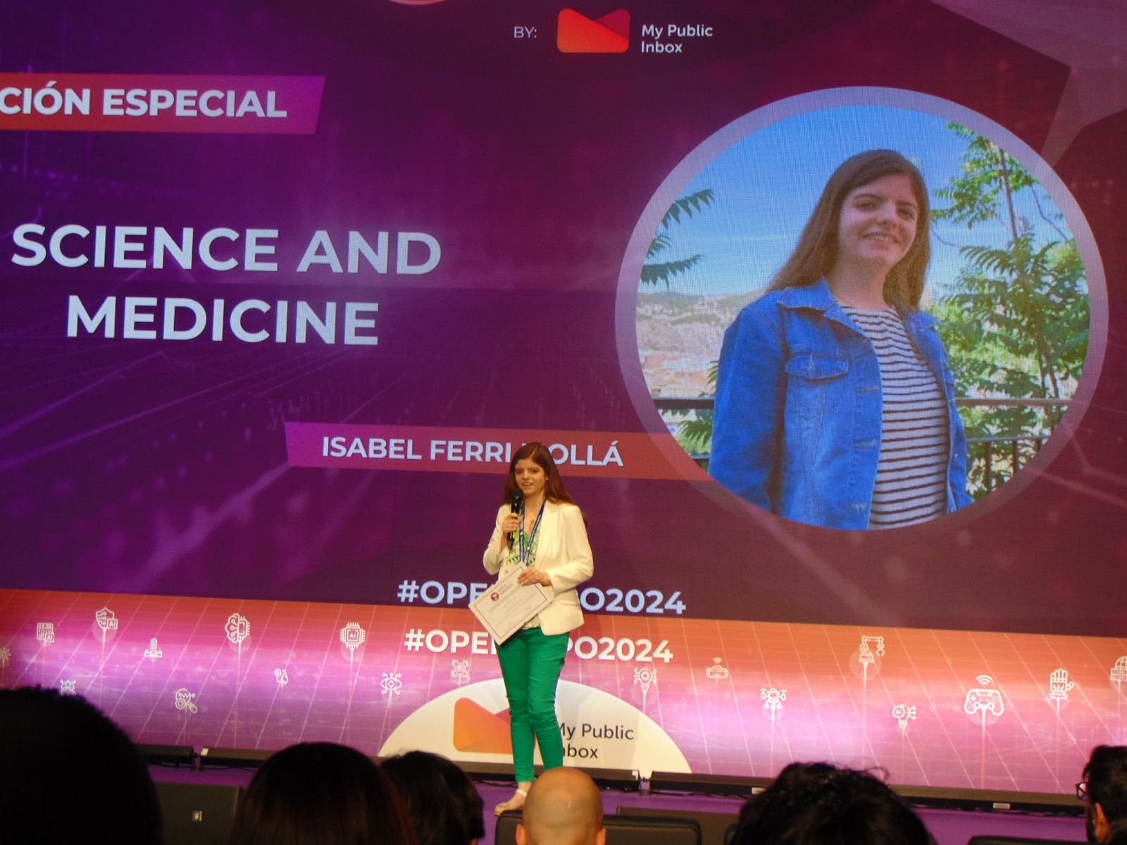 Isabel Ferri recibe una mención especial en `Ciencia y Medicina´ en los ...